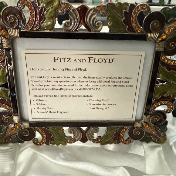 Fitz and Floyd | Accents | Fitz And Floyd Elegant Leaf Frame With Gold ...